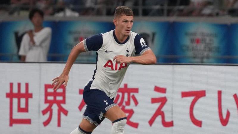 Jamie Donley: Tottenham forward joins Leyton Orient on loan - BBC Sport