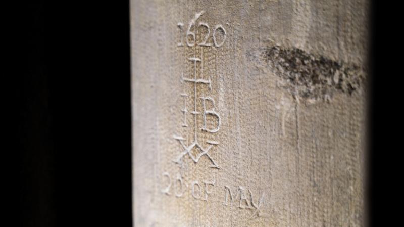 Medieval graffiti unveiled in new Salisbury Cathedral tour - BBC News