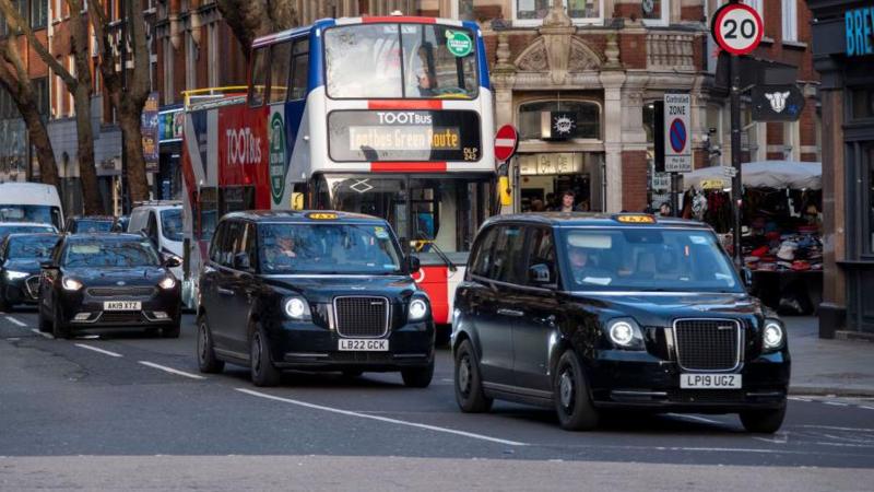 Black cabs could vanish from London by 2045, report warns - BBC News
