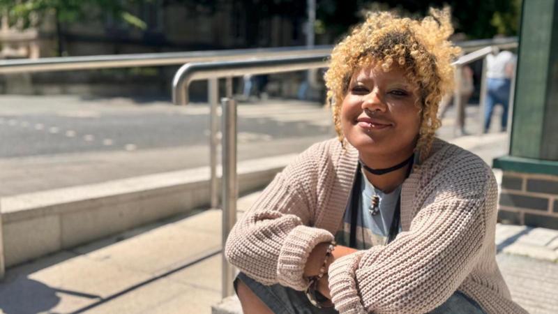Student suicide review says unis must act to stop more deaths - BBC News