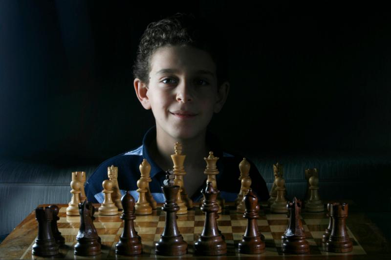 Daniel Naroditsky, US chess grandmaster, dies aged 29 - BBC News