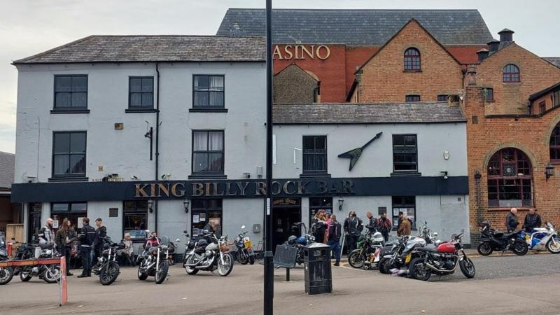 Northampton's King Billy Rock Bar closes - BBC News