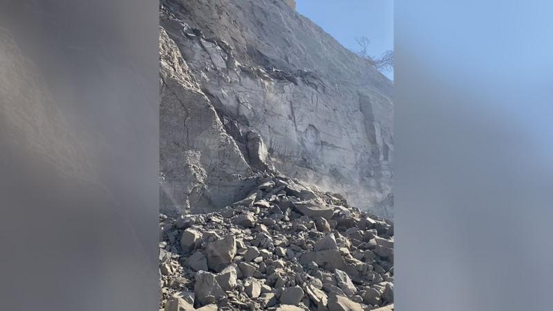 Cliff fall danger warning after 'huge' collapse at Seatown - BBC News