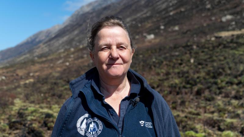 'Arran wildfire sent 10 years of work up in flames' - BBC News