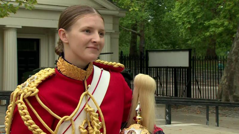 Funeral held for Army officer Elizabeth Godwin after car crash - BBC News