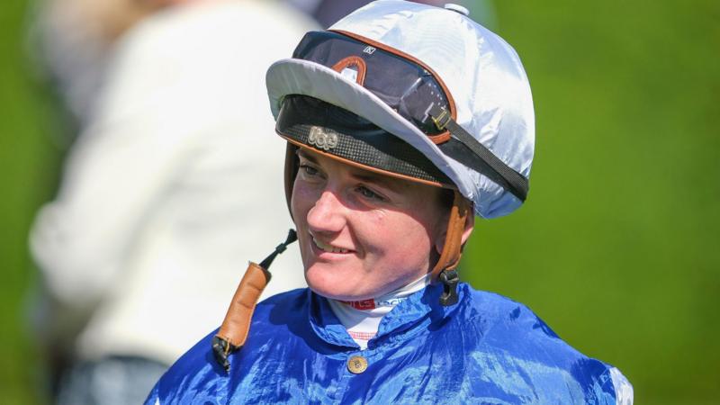 Hollie Doyle sets winners record for female jockey in Britain - BBC Sport