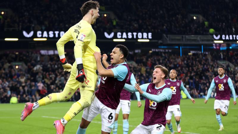 Burnley's record-breaking defensive record is dividing fans: The stats ...