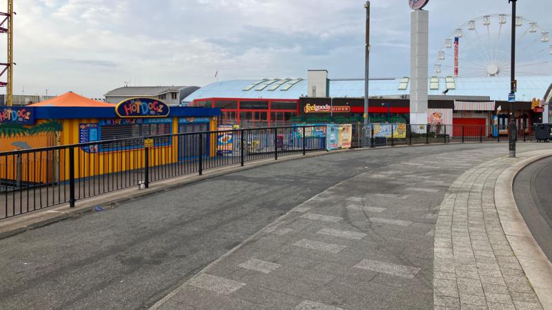 Southend disorder results in eight arrests and weapons seized - BBC News