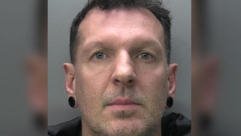 Surrey Police issue appeal for man wanted for stalking - BBC News