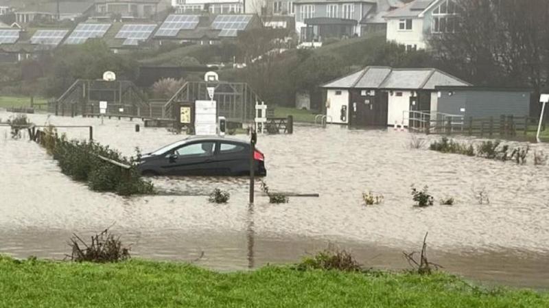Flooding risk areas by Devon rivers warns Environment Agency - BBC News