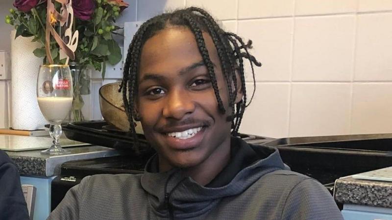 Peckham shooting: Man charged with Jesse Lloyd-Smith's murder - BBC News