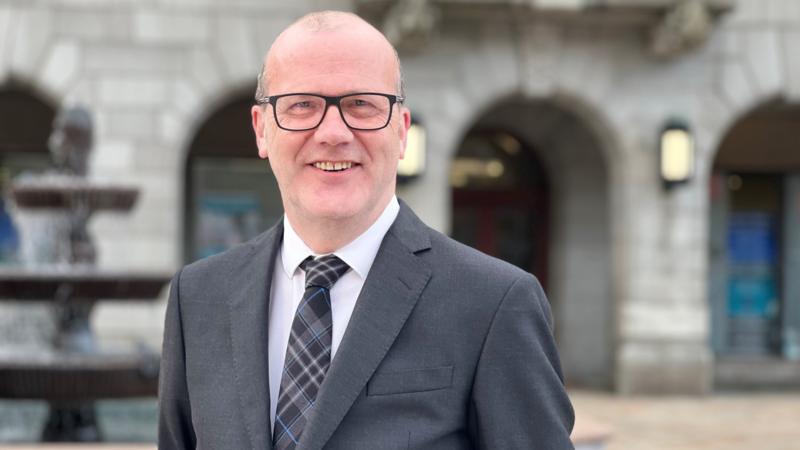 Dundee City Council - BBC News