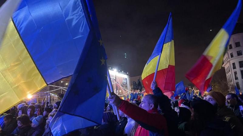 Fear and anger as 'battle for the soul of Romanian democracy' looms ...