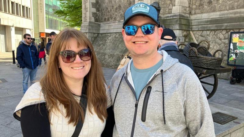 Molly Malone statue: Stewards brought in to stop 'groping' - BBC News