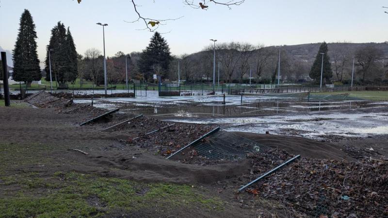 Pontypridd residents angry after Storm Bert causes flooding - BBC News