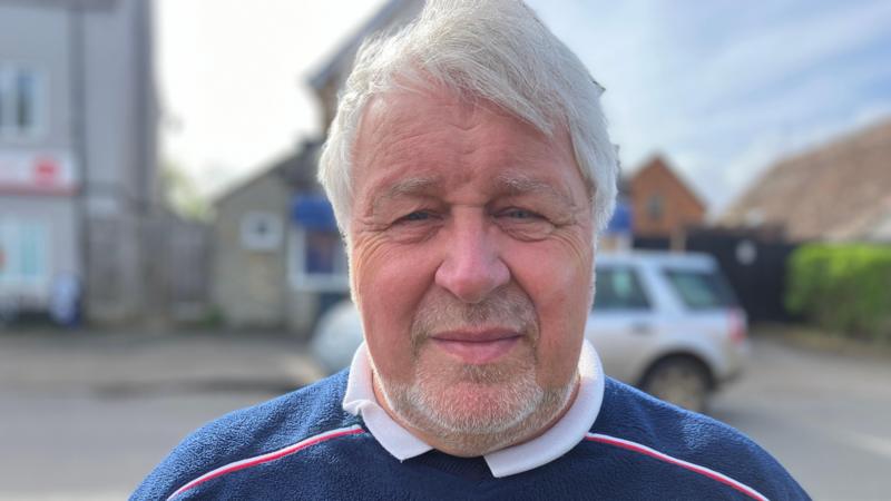 Badsey family devastated after home destroyed in fire - BBC News