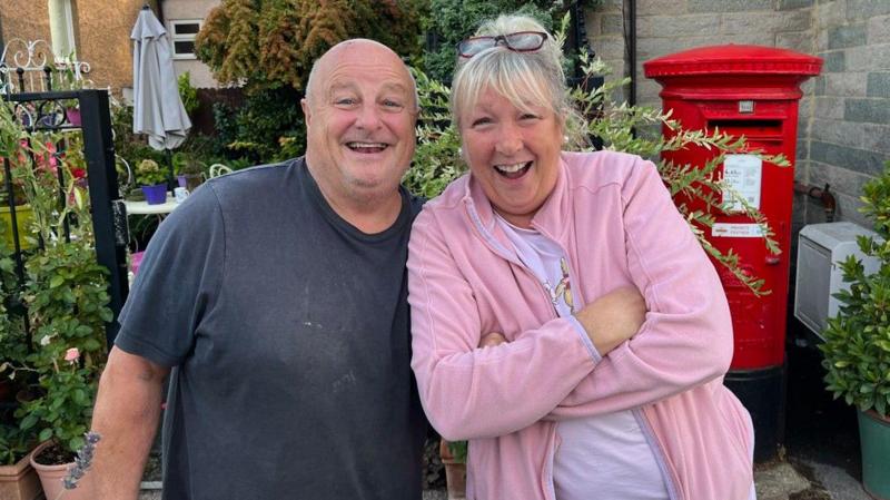 Princess of Wales visits the Kent village of Cuxton - BBC News
