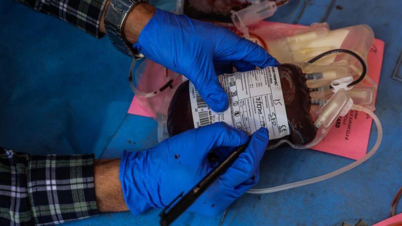 LGBT Indians demand end to 'discriminatory' blood donation ban - BBC News