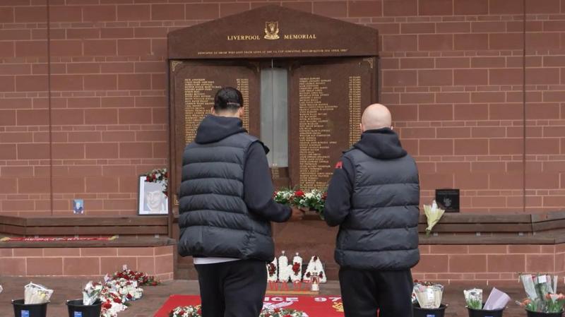Hillsborough disaster: Liverpool falls silent on 36th anniversary - BBC ...