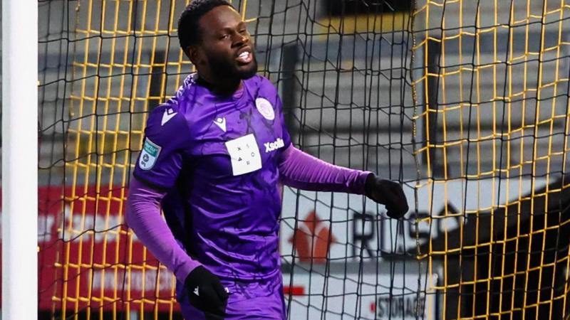 Colchester sign Stevenage striker Tyreece Simpson on loan - BBC Sport