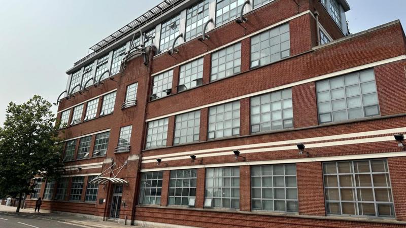 UK cladding crisis - BBC News