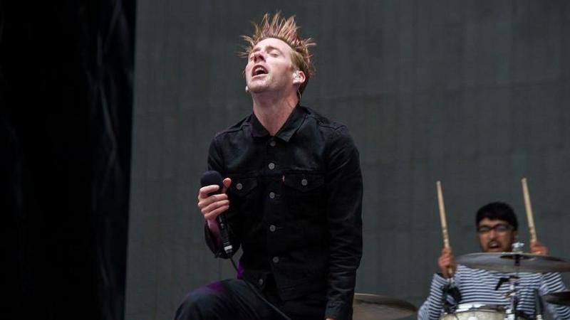 Slane Castle concerts: Man behind world famous gigs dies - BBC News