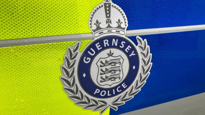 Police appeal after hit and run near Guernsey school - BBC News
