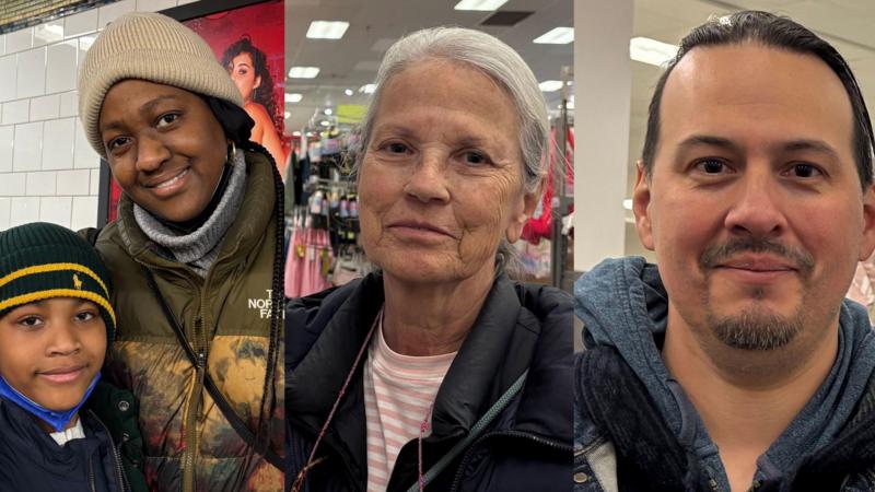 Trump exempts smartphones and computers from new tariffs - BBC News