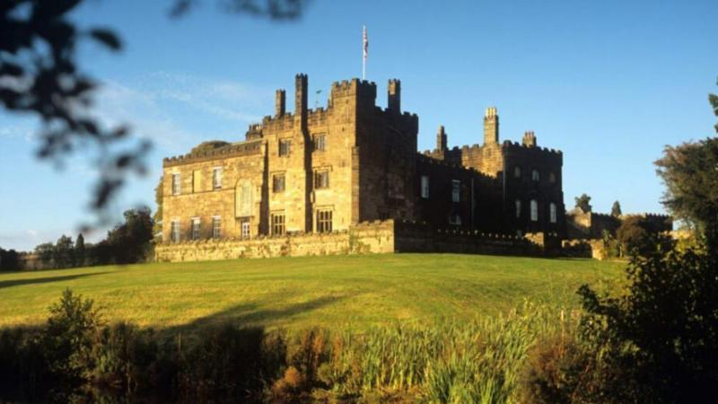 Ripley Castle: Price tag for 700-year-old estate revealed - BBC News