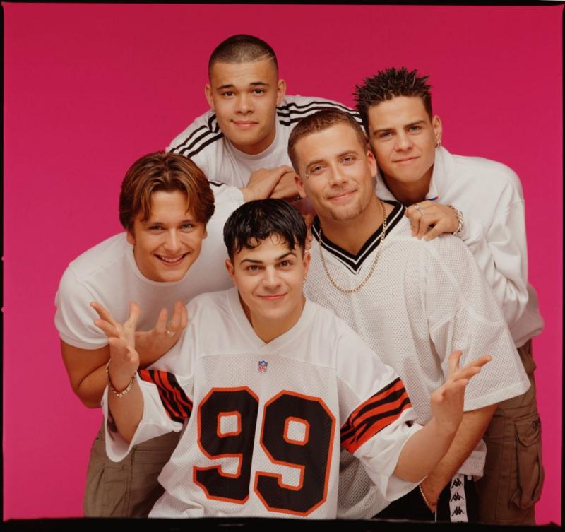 Boy band Five to reunite with all original members - BBC News