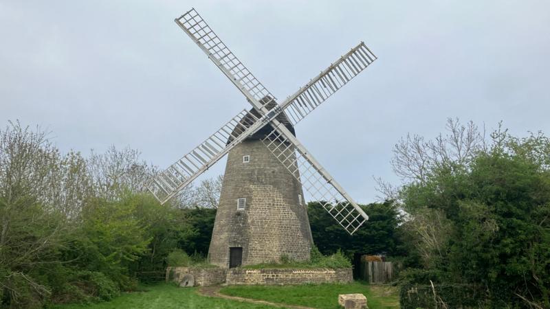 Historic windmill in Milton Keynes looks set to be restored - BBC News