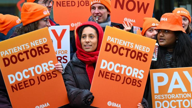 Doctors return to work in England after five-day strike - BBC News