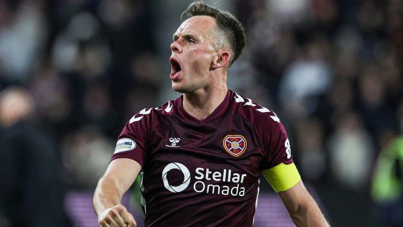 Hearts: Premiership player of month Shankland 'just enjoying' run - BBC ...