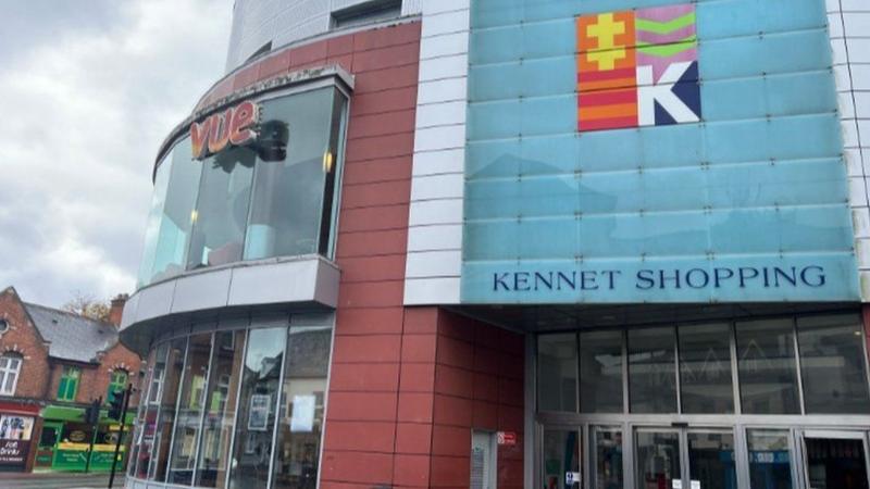 Kennet shopping centre plans in Newbury rejected by council - BBC News