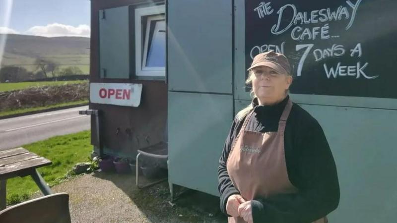 A59 Kex Gill: Landslip-affected road reopens ahead of schedule - BBC News