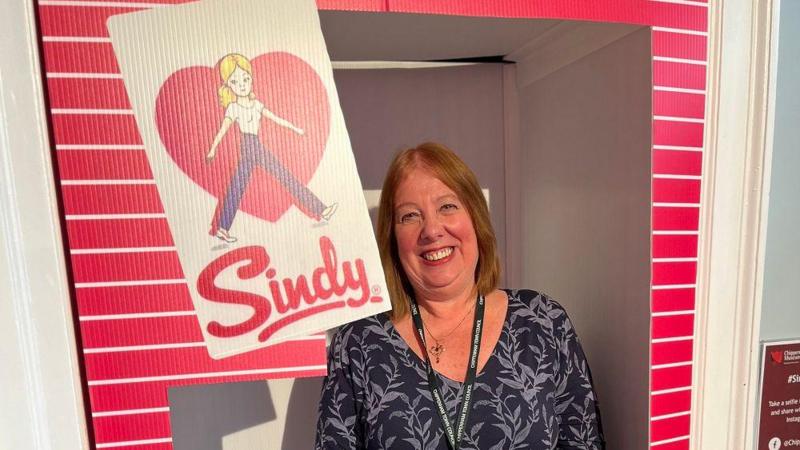 Sindy at 60: Fans celebrate six decades of childhood toy - BBC News