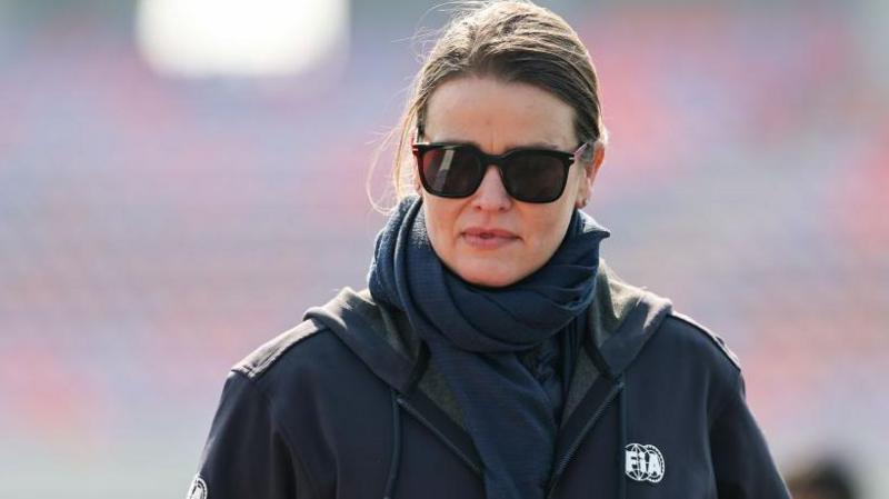 Formula 1: Meet the women breaking barriers in motorsport - BBC Sport