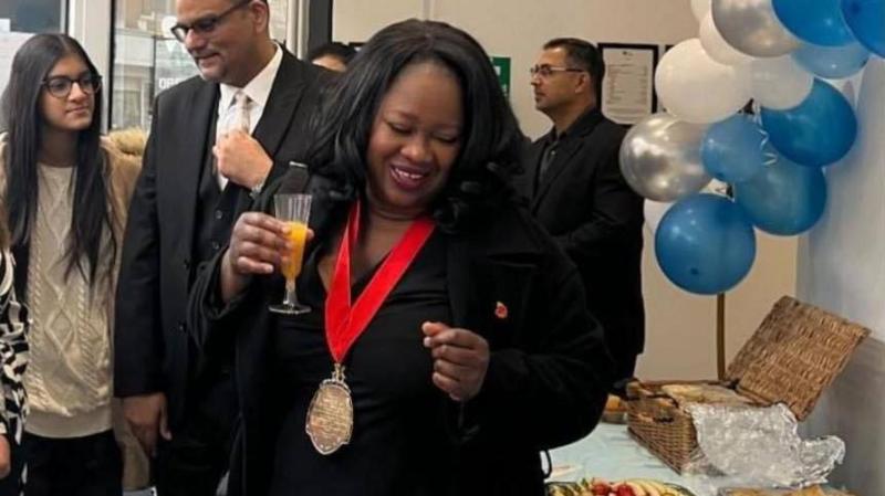 Repairs to Folkestone Mayor's ceremonial badge will cost £1,650 - BBC News