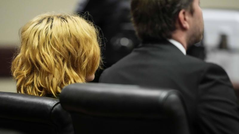 Colt Gray, 14, and father in court over Georgia school shooting - BBC News