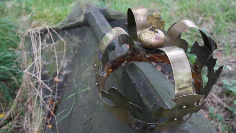 A search for bones of Henry I is planned in Reading - BBC News