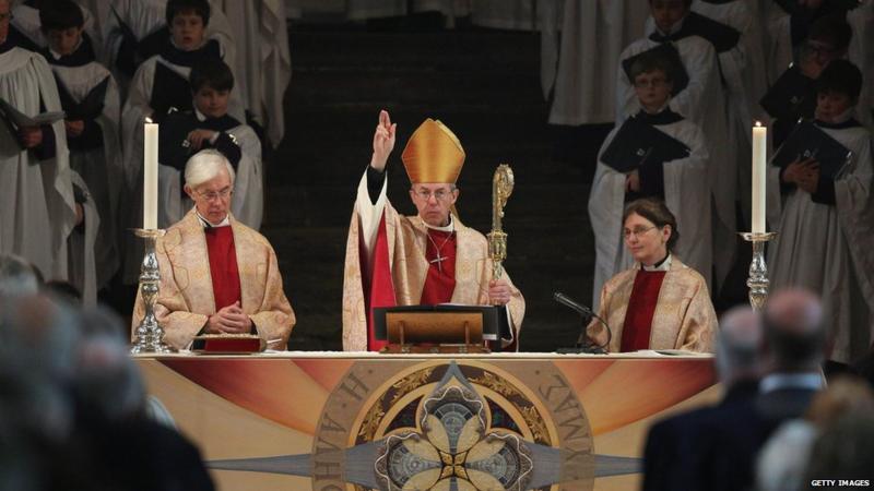 In pictures: Easter Sunday - BBC News