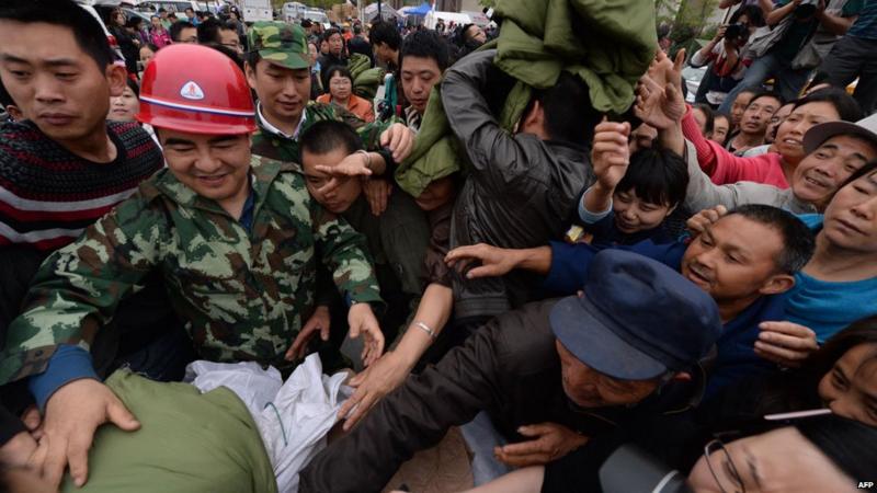 In pictures: Sichuan quake - BBC News