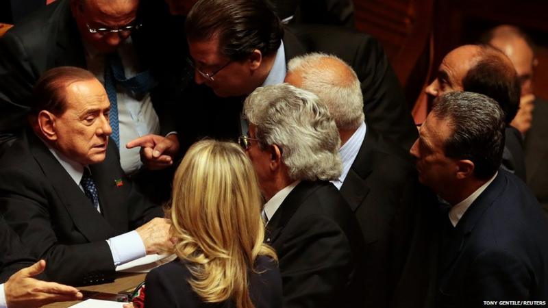 Week in pictures: 28 September - 4 October 2013 - BBC News