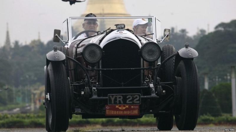 In pictures: Classic cars take to Burma's roads - BBC News
