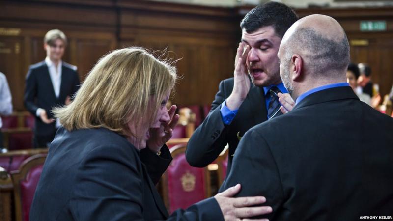 In pictures: UK's first gay weddings - BBC News