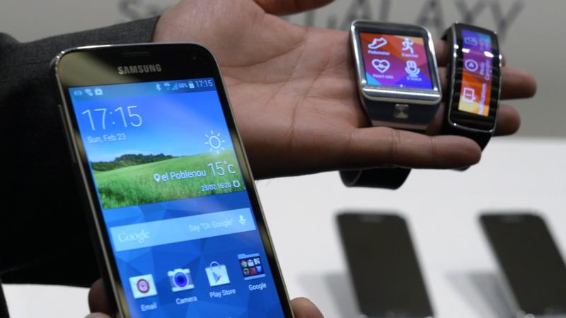 Samsung reveals Galaxy Alpha metal-framed smartphone - BBC News