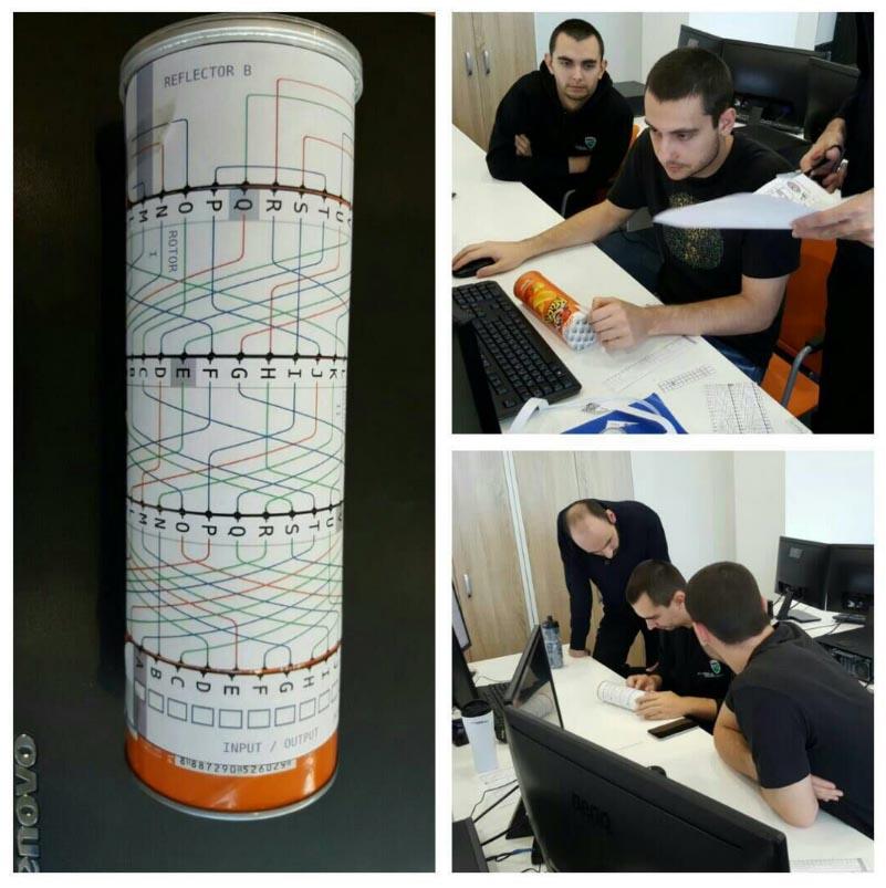 Recycling: Seven things you can do with a Pringles can - BBC News