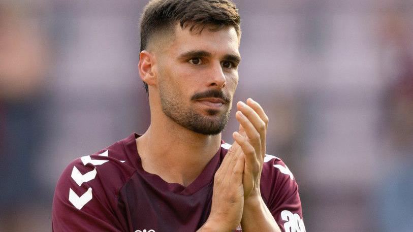 Only a win will do for Hearts at Hamilton, says Claudio Braga - BBC Sport