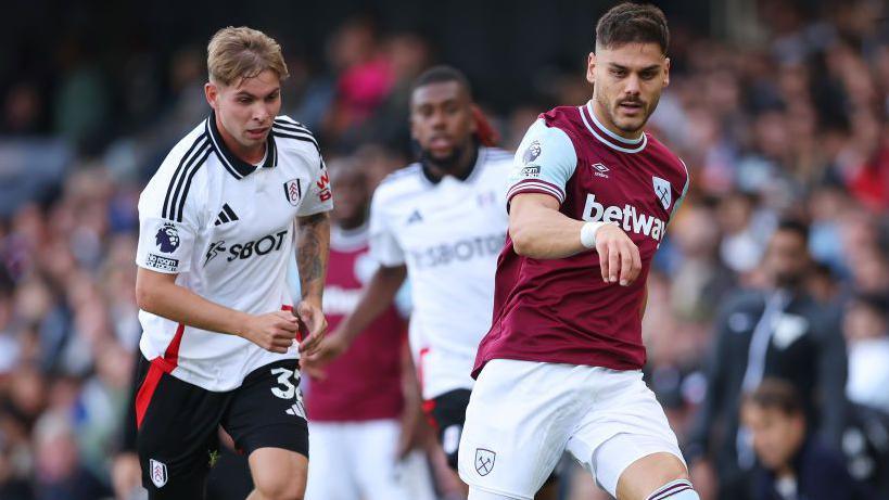 Fulham 1-1 West Ham: Smith Rowe influence - BBC Sport