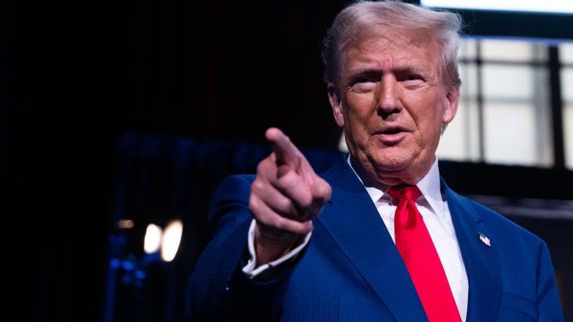 Harris v Trump debate: All you need to know - BBC Newsround